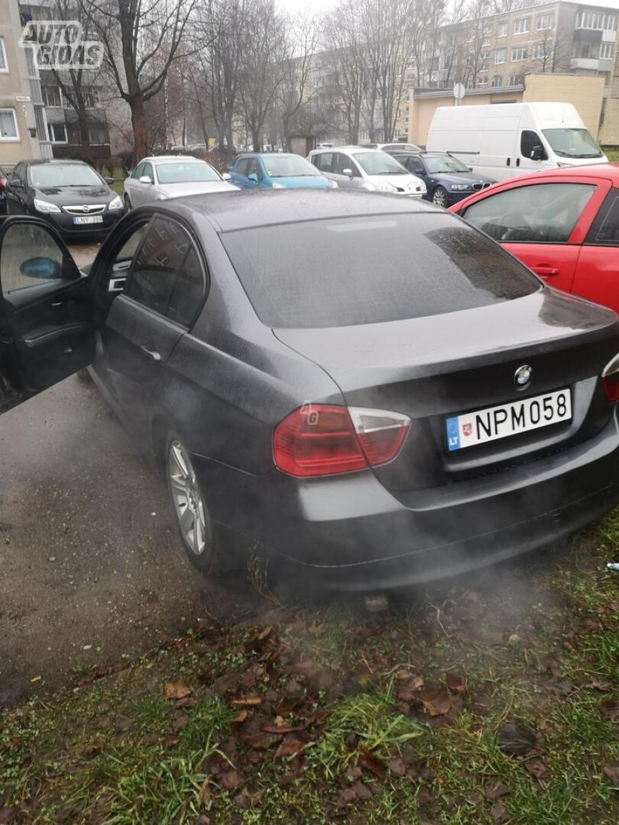 BMW 320 2006 in Kaunas, with an engine capacity of 2.00 L and mileage of 400 thousand km for 2200 €, photo 8 on AUTOMOTO.COM.LV