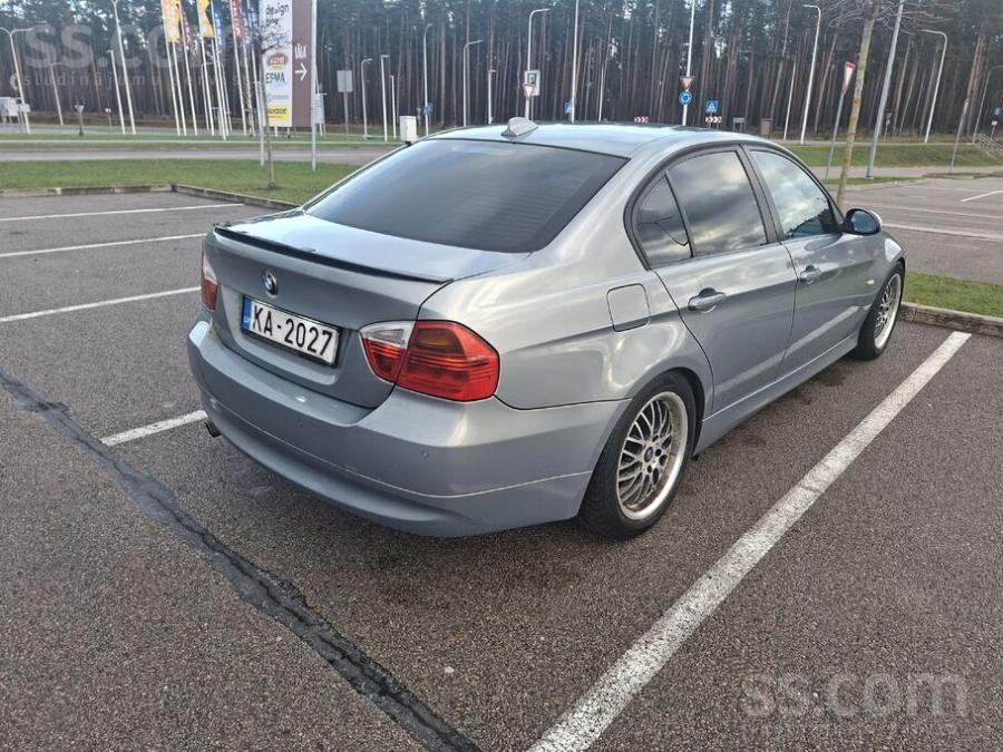 BMW 320 2006 in Riga, with an engine capacity of 2.00 L and mileage of 290 thousand km for 2300 €, photo 6 on AUTOMOTO.COM.LV