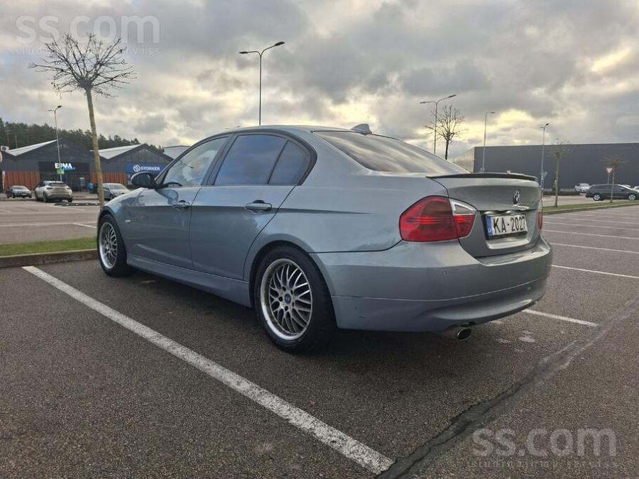 BMW 320 2006 in Riga, with an engine capacity of 2.00 L and mileage of 290 thousand km for 2300 €, photo 7 on AUTOMOTO.COM.LV