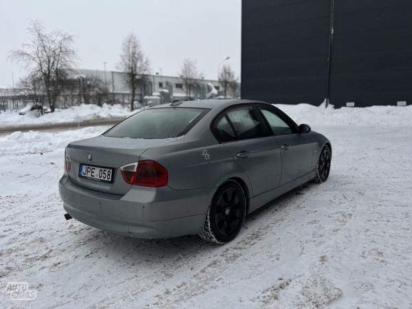 BMW 320 2006 Klaipėda, ar dzinēja tilpumu 2.00 L un nobraukumu 421 tūkst. km par 2950 €, foto 4 vietnē AUTOMOTO.COM.LV