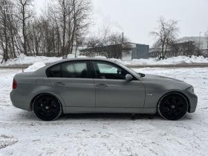 BMW 320 2006 in Klaipeda, with an engine capacity of 2.00 L and mileage of 421 thousand km for 2950 €, photo 5 on AUTOMOTO.COM.LV