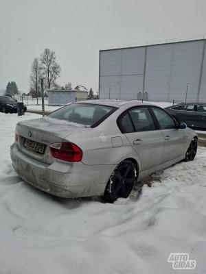 BMW 320 2006 in Vilnius, with an engine capacity of 2.00 L and mileage of 265 thousand km for 999 €, photo 3 on AUTOMOTO.COM.LV