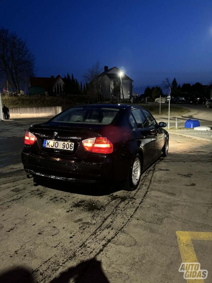 BMW 320 2006 in Vilnius, with an engine capacity of 2.00 L and mileage of 289 thousand km for 2000 €, photo 3 on AUTOMOTO.COM.LV
