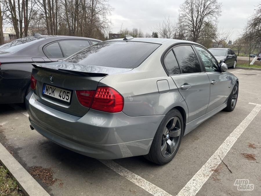 BMW 320 2006 in Raseiniai, with an engine capacity of 2.00 L and mileage of 296 thousand km for 4000 €, photo 3 on AUTOMOTO.COM.LV
