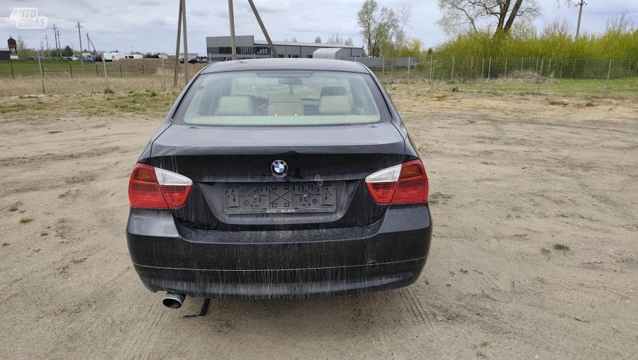 BMW 320 2006 Marijampole, ar dzinēja tilpumu 2.00 L un nobraukumu 268 tūkst. km par 850 €, foto 3 vietnē AUTOMOTO.COM.LV