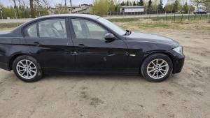 BMW 320 2006 Marijampole, ar dzinēja tilpumu 2.00 L un nobraukumu 268 tūkst. km par 850 €, foto 5 vietnē AUTOMOTO.COM.LV