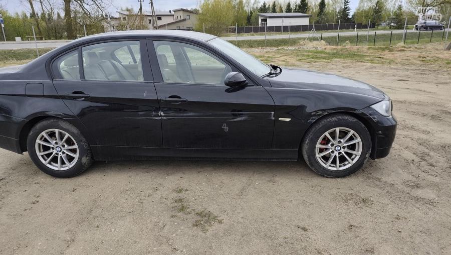 BMW 320 2006 Marijampole, ar dzinēja tilpumu 2.00 L un nobraukumu 268 tūkst. km par 850 €, foto 5 vietnē AUTOMOTO.COM.LV