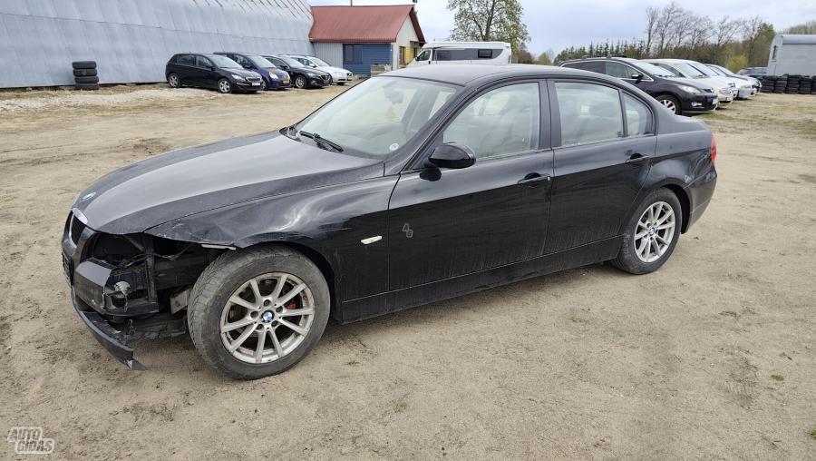 BMW 320 2006 Marijampole, ar dzinēja tilpumu 2.00 L un nobraukumu 268 tūkst. km par 850 €, foto 9 vietnē AUTOMOTO.COM.LV