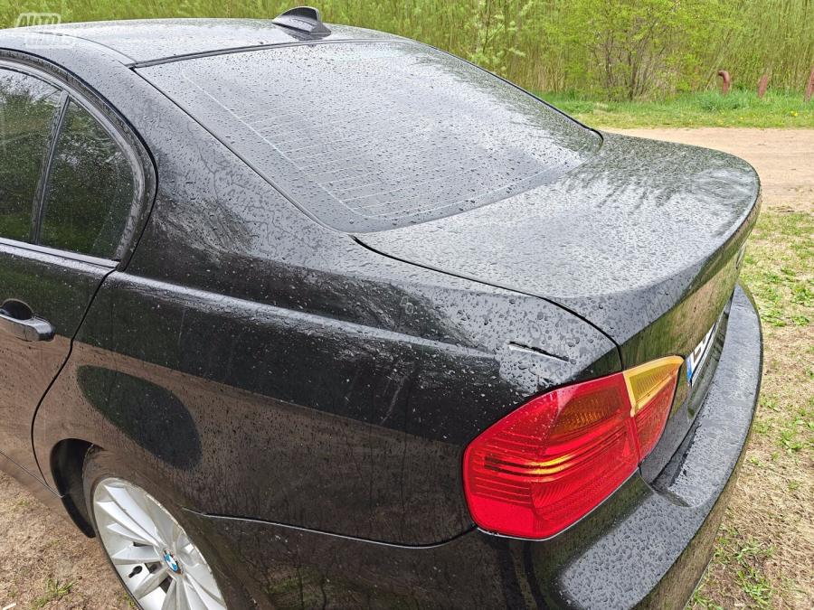 BMW 320 2006 in Vilnius, with an engine capacity of 2.00 L and mileage of 350 thousand km for 3700 €, photo 5 on AUTOMOTO.COM.LV