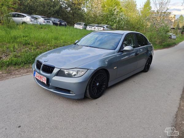 BMW 320 2006 in Vilnius, with an engine capacity of 2.00 L and mileage of 288 thousand km for 3200 €, photo 3 on AUTOMOTO.COM.LV