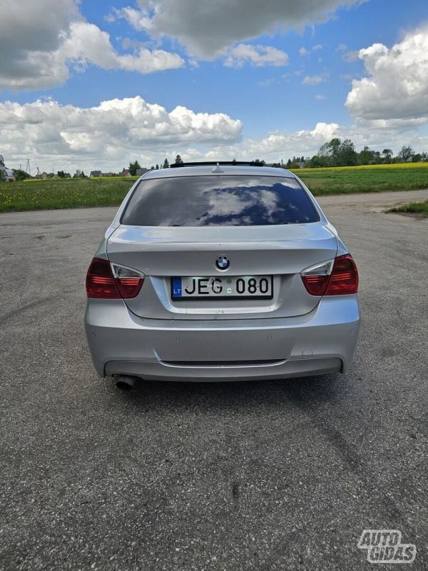 BMW 320 2006 Panevēža, ar dzinēja tilpumu 2.00 L un nobraukumu 383 tūkst. km par 2800 €, foto 5 vietnē AUTOMOTO.COM.LV