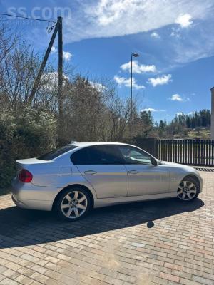 BMW 320 2006 in Cesis, with an engine capacity of 2.00 L and mileage of 379 thousand km for 3500 €, photo 4 on AUTOMOTO.COM.LV