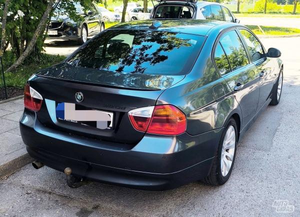 BMW 320 2006 in Siauliai, with an engine capacity of 2.00 L and mileage of 297 thousand km for 3100 €, photo 7 on AUTOMOTO.COM.LV