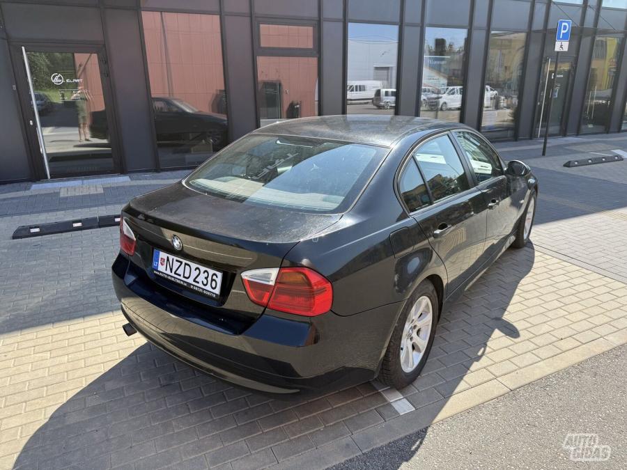 BMW 320 2006 in Vilnius, with an engine capacity of 2.00 L and mileage of 380 thousand km for 2200 €, photo 8 on AUTOMOTO.COM.LV