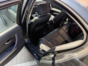BMW 320 2006 in Vilnius, with an engine capacity of 2.00 L and mileage of 380 thousand km for 2200 €, photo 13 on AUTOMOTO.COM.LV