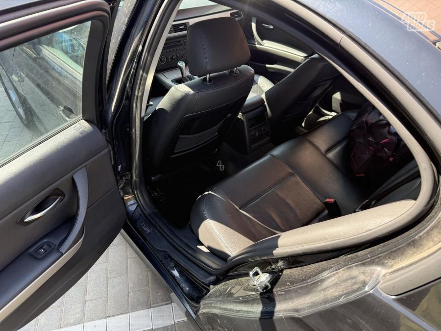 BMW 320 2006 in Vilnius, with an engine capacity of 2.00 L and mileage of 380 thousand km for 2200 €, photo 13 on AUTOMOTO.COM.LV