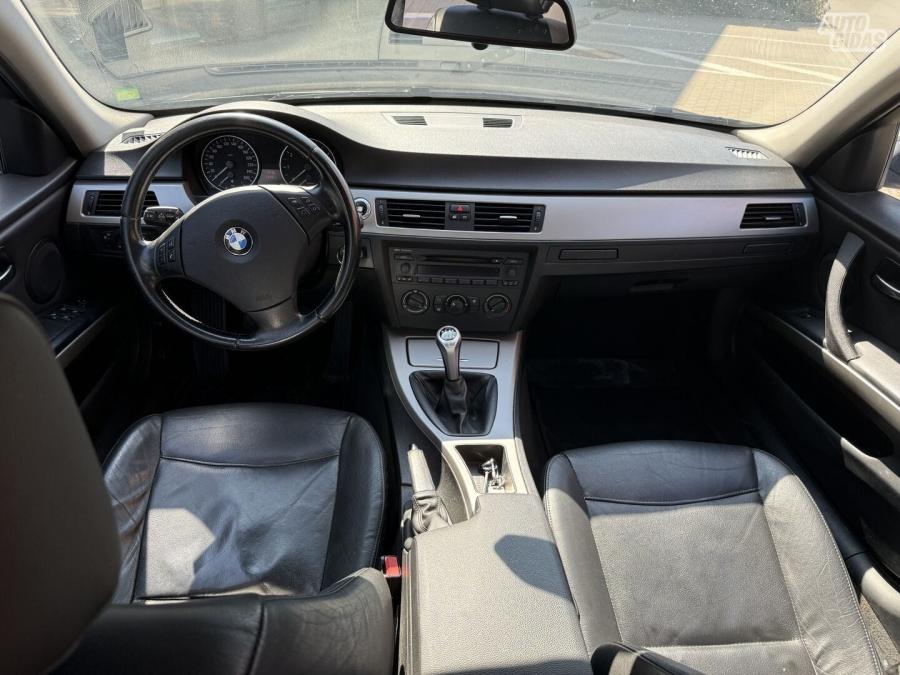 BMW 320 2006 in Vilnius, with an engine capacity of 2.00 L and mileage of 380 thousand km for 2200 €, photo 14 on AUTOMOTO.COM.LV