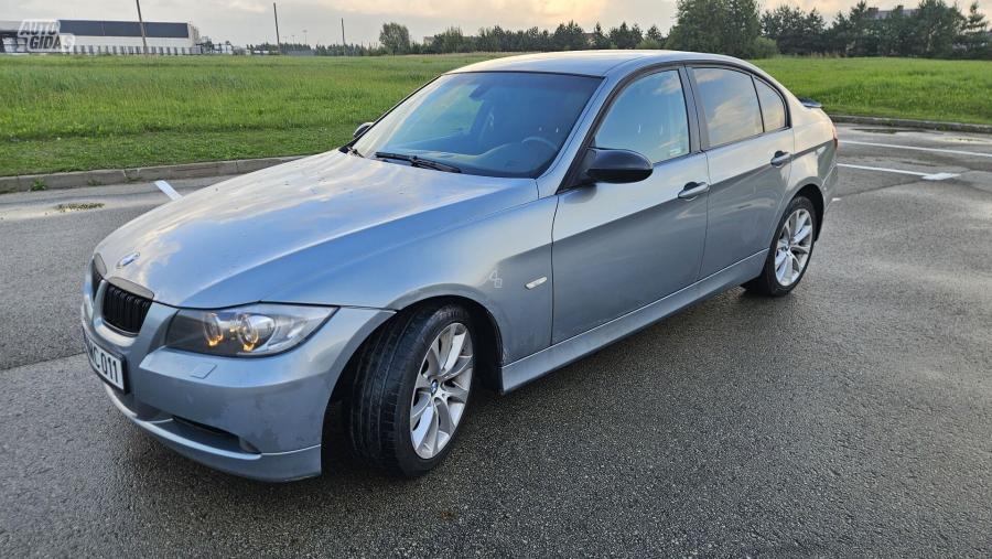 BMW 320 2006 Panevēža, ar dzinēja tilpumu 2.00 L un nobraukumu 300 tūkst. km par 2950 €, foto 7 vietnē AUTOMOTO.COM.LV