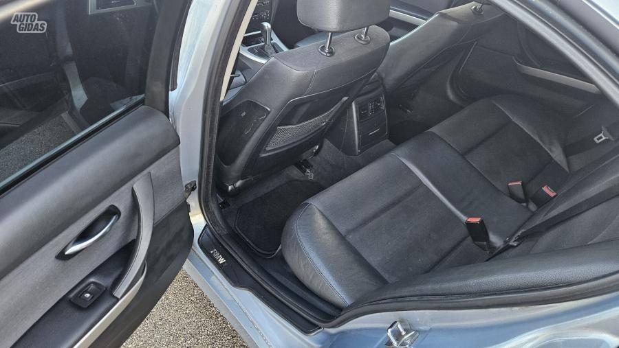 BMW 320 2006 Panevēža, ar dzinēja tilpumu 2.00 L un nobraukumu 300 tūkst. km par 2950 €, foto 13 vietnē AUTOMOTO.COM.LV