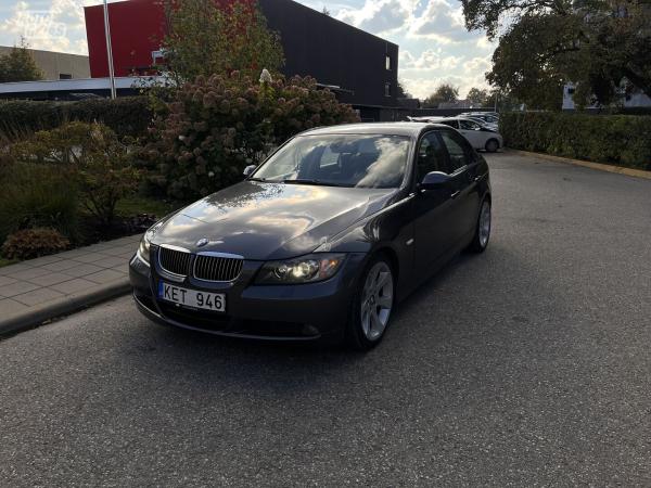 BMW 320 2006 in Jonava, with an engine capacity of 2.00 L and mileage of 400 thousand km for 2400 €, photo 3 on AUTOMOTO.COM.LV