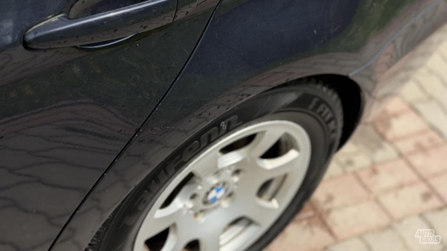 BMW 320 2007 Viļņa, ar dzinēja tilpumu 2.00 L un nobraukumu 333 tūkst. km par 2450 €, foto 14 vietnē AUTOMOTO.COM.LV
