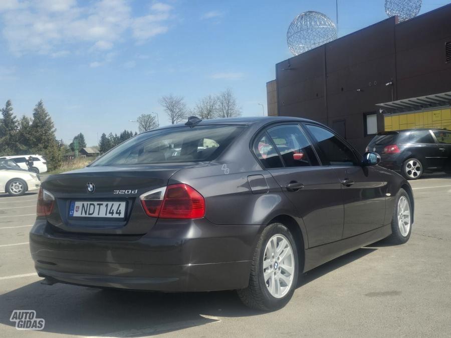 BMW 320 2007 Šauļi, ar dzinēja tilpumu 2.00 L un nobraukumu 333 tūkst. km par 3600 €, foto 13 vietnē AUTOMOTO.COM.LV