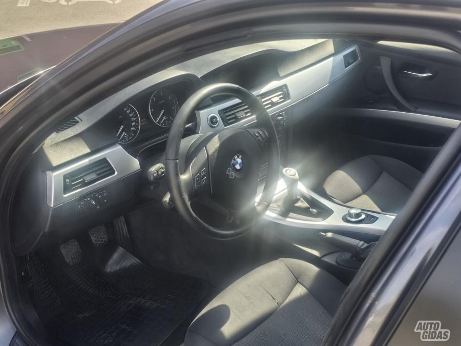BMW 320 2007 Šauļi, ar dzinēja tilpumu 2.00 L un nobraukumu 333 tūkst. km par 3600 €, foto 20 vietnē AUTOMOTO.COM.LV