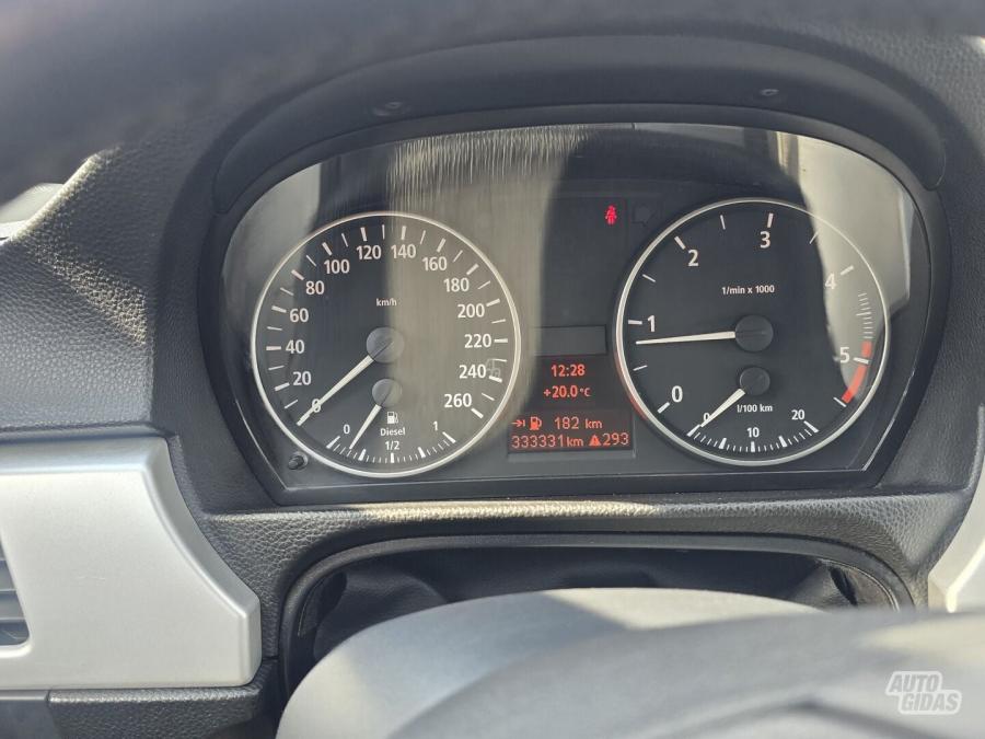 BMW 320 2007 Šauļi, ar dzinēja tilpumu 2.00 L un nobraukumu 333 tūkst. km par 3600 €, foto 26 vietnē AUTOMOTO.COM.LV