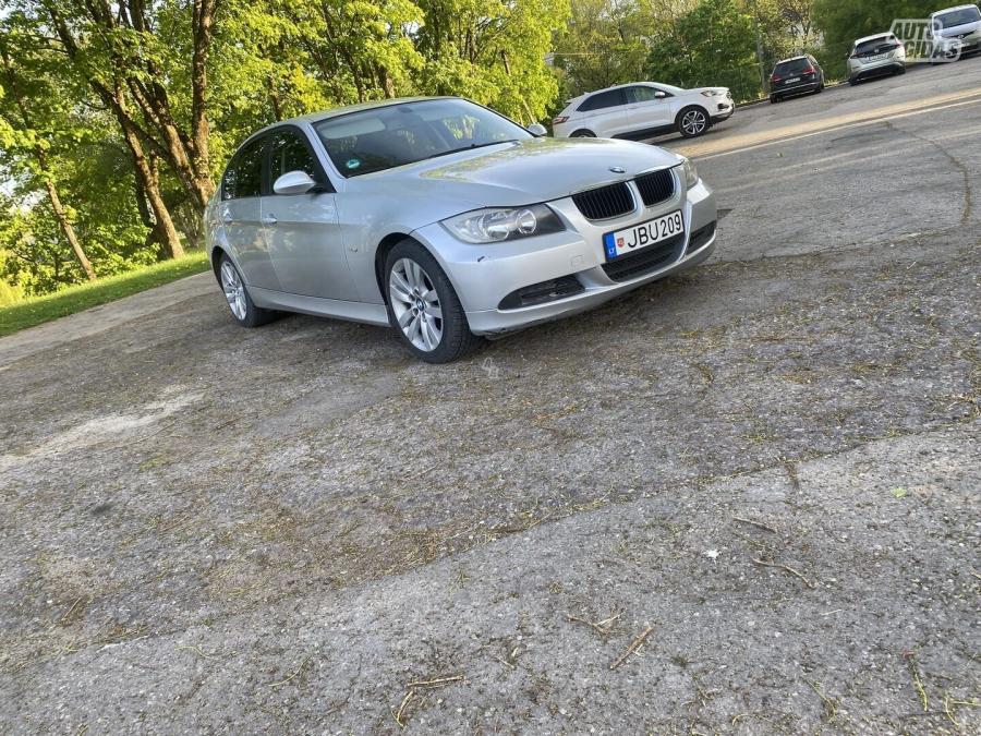 BMW 320 2007 in Kretinga, with an engine capacity of 2.00 L and mileage of 329 thousand km for 2350 €, photo 5 on AUTOMOTO.COM.LV
