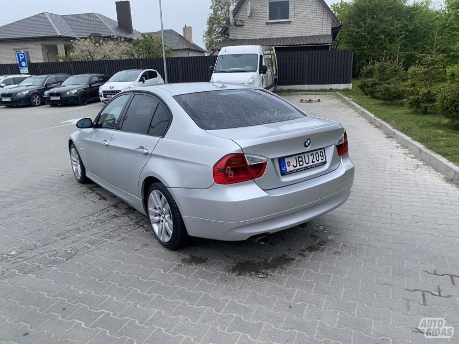 BMW 320 2007 in Kretinga, with an engine capacity of 2.00 L and mileage of 329 thousand km for 2350 €, photo 27 on AUTOMOTO.COM.LV