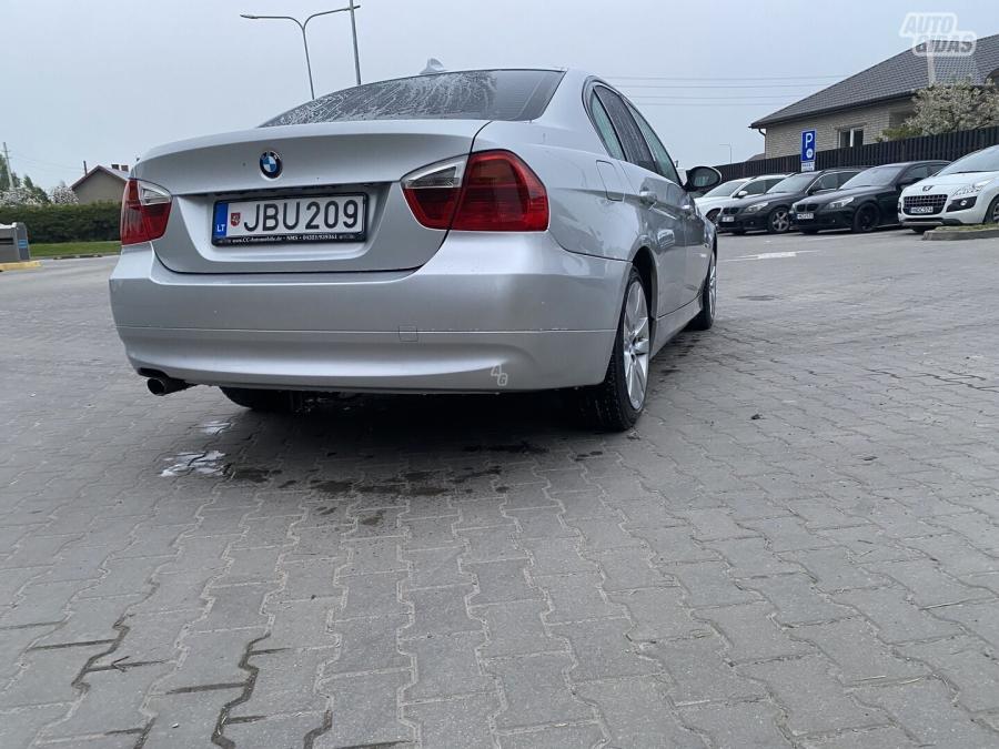 BMW 320 2007 in Kretinga, with an engine capacity of 2.00 L and mileage of 329 thousand km for 2350 €, photo 30 on AUTOMOTO.COM.LV