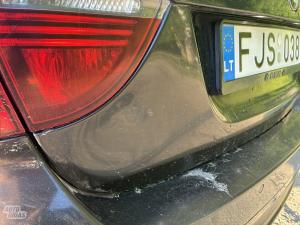 BMW 320 2007 in Klaipeda, with an engine capacity of 2.00 L and mileage of 402 thousand km for 2700 €, photo 9 on AUTOMOTO.COM.LV