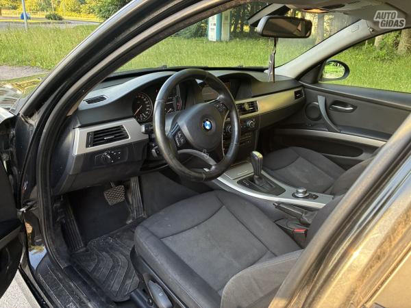 BMW 320 2007 in Klaipeda, with an engine capacity of 2.00 L and mileage of 402 thousand km for 2700 €, photo 9 on AUTOMOTO.COM.LV