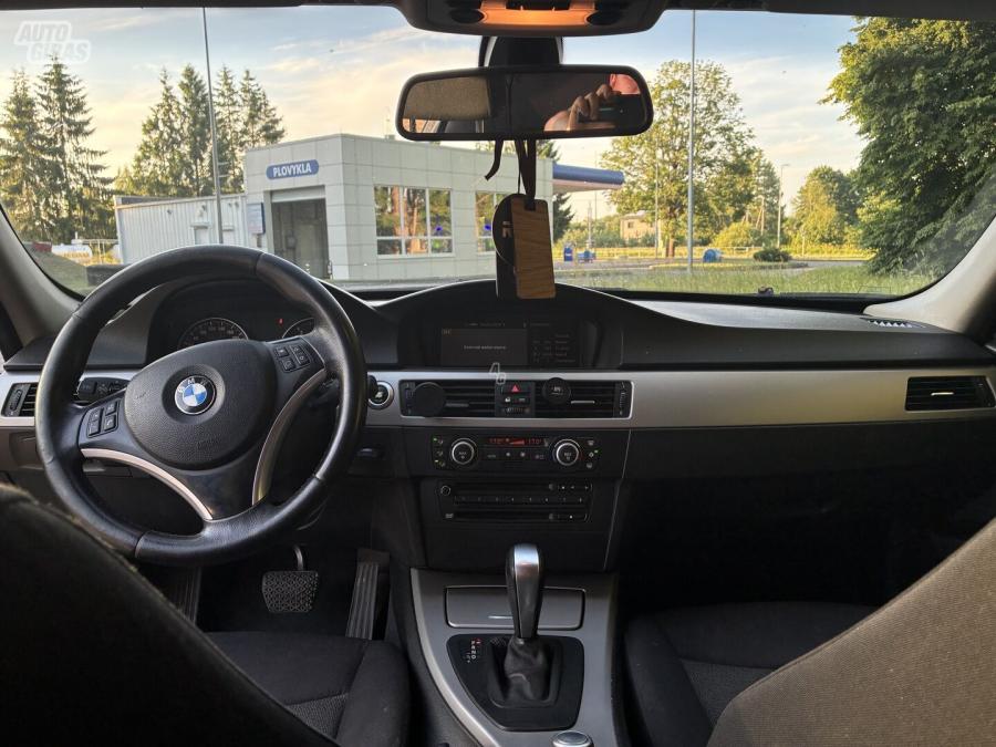 BMW 320 2007 in Klaipeda, with an engine capacity of 2.00 L and mileage of 402 thousand km for 2700 €, photo 11 on AUTOMOTO.COM.LV