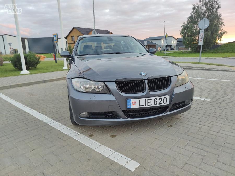 BMW 320 2007 in Kaunas, with an engine capacity of 2.00 L and mileage of 321 thousand km for 2600 €, photo 9 on AUTOMOTO.COM.LV