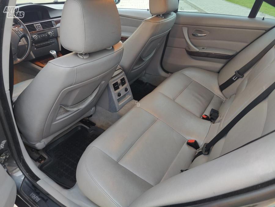 BMW 320 2007 in Kaunas, with an engine capacity of 2.00 L and mileage of 321 thousand km for 2600 €, photo 14 on AUTOMOTO.COM.LV
