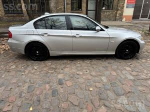 BMW 320 2008 in Riga, with an engine capacity of 2.00 L and mileage of 400 thousand km for 3650 €, photo 3 on AUTOMOTO.COM.LV