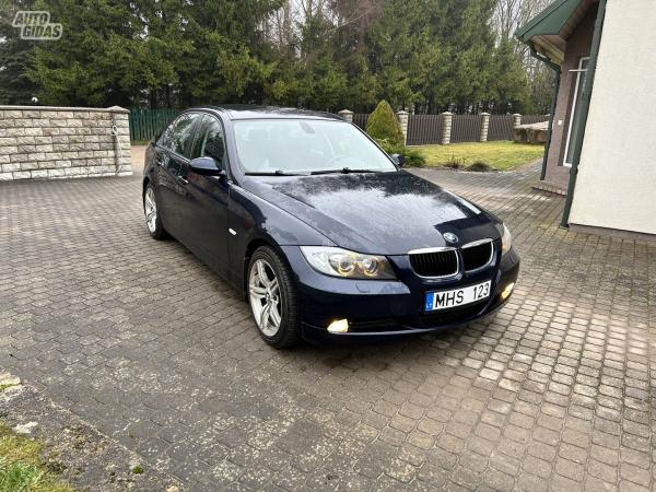 BMW 320 2008 in Kelme, with an engine capacity of 2.00 L and mileage of 300 thousand km for 2999 €, photo 8 on AUTOMOTO.COM.LV