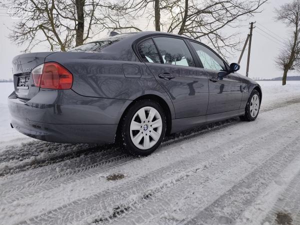 BMW 320 2008 in Pakruojis, with an engine capacity of 2.00 L and mileage of 301 thousand km for 3100 €, photo 6 on AUTOMOTO.COM.LV