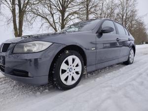 BMW 320 2008 in Pakruojis, with an engine capacity of 2.00 L and mileage of 301 thousand km for 3500 €, photo 8 on AUTOMOTO.COM.LV