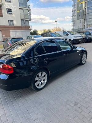 BMW 320 2008 in Vilnius, with an engine capacity of 2.00 L and mileage of 230 thousand km for 2999 €, photo 3 on AUTOMOTO.COM.LV