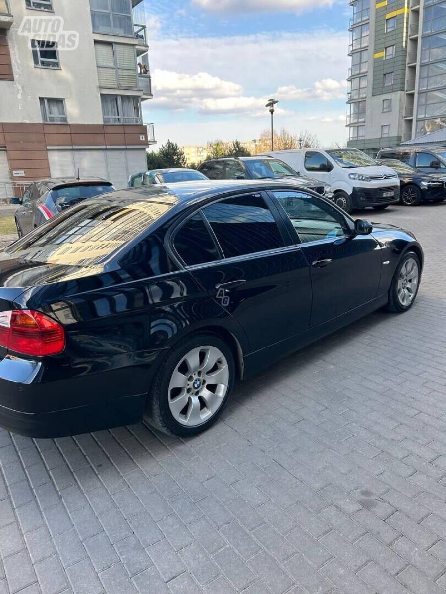 BMW 320 2008 in Vilnius, with an engine capacity of 2.00 L and mileage of 230 thousand km for 2999 €, photo 3 on AUTOMOTO.COM.LV