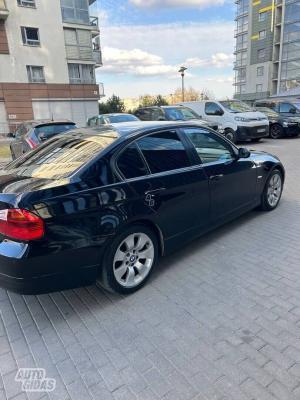 BMW 320 2008 in Vilnius, with an engine capacity of 2.00 L and mileage of 250 thousand km for 2999 €, photo 4 on AUTOMOTO.COM.LV