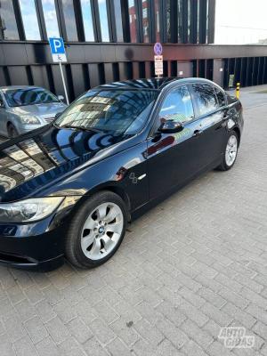 BMW 320 2008 in Vilnius, with an engine capacity of 2.00 L and mileage of 250 thousand km for 2999 €, photo 5 on AUTOMOTO.COM.LV