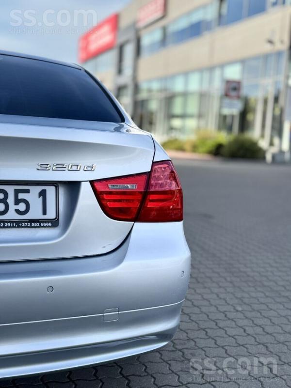 BMW 320 2008 in Riga, with an engine capacity of 2.00 L and mileage of 201 thousand km for 6400 €, photo 5 on AUTOMOTO.COM.LV