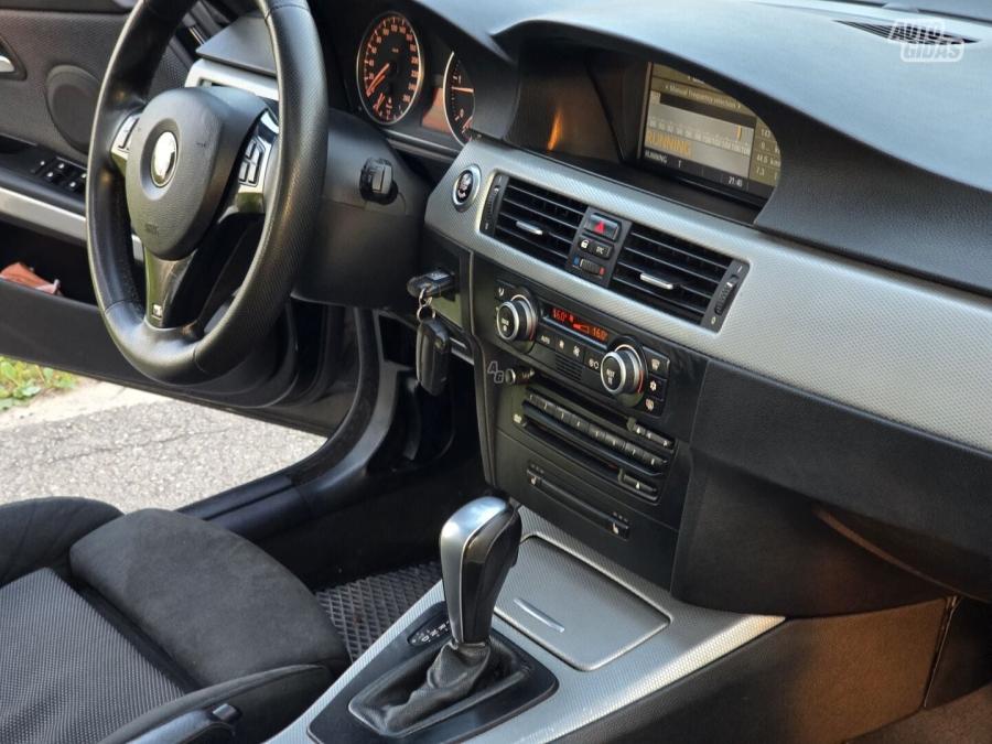 BMW 320 2008 in Radviliskis, with an engine capacity of 2.00 L and mileage of 285 thousand km for 5300 €, photo 19 on AUTOMOTO.COM.LV