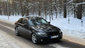 BMW 320 2009 in Vilnius, with an engine capacity of 2.00 L and mileage of 350 thousand km for 3300 €, photo  on AUTOMOTO.COM.LV