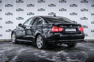 BMW 320 2009 in Kaunas, with an engine capacity of 2.00 L and mileage of 270 thousand km for 5990 €, photo 4 on AUTOMOTO.COM.LV