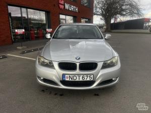 BMW 320 2009 in Klaipeda, with an engine capacity of 2.00 L and mileage of 303 thousand km for 3750 €, photo 4 on AUTOMOTO.COM.LV