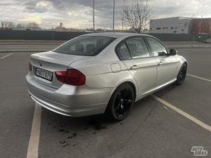 BMW 320 2009 in Klaipeda, with an engine capacity of 2.00 L and mileage of 303 thousand km for 3750 €, photo 6 on AUTOMOTO.COM.LV